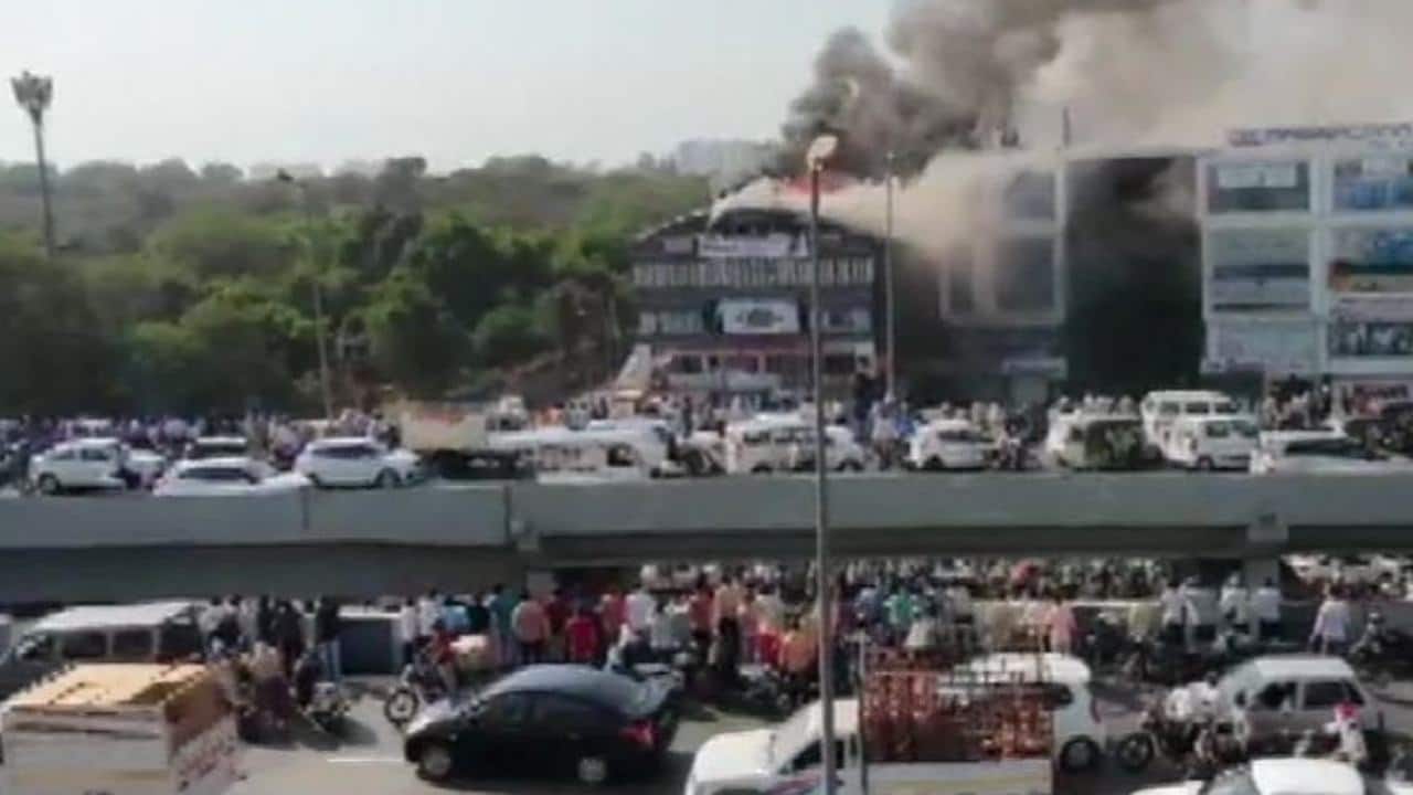 Surat fire: 20 dead in blaze at commercial complex; Gujarat govt ...