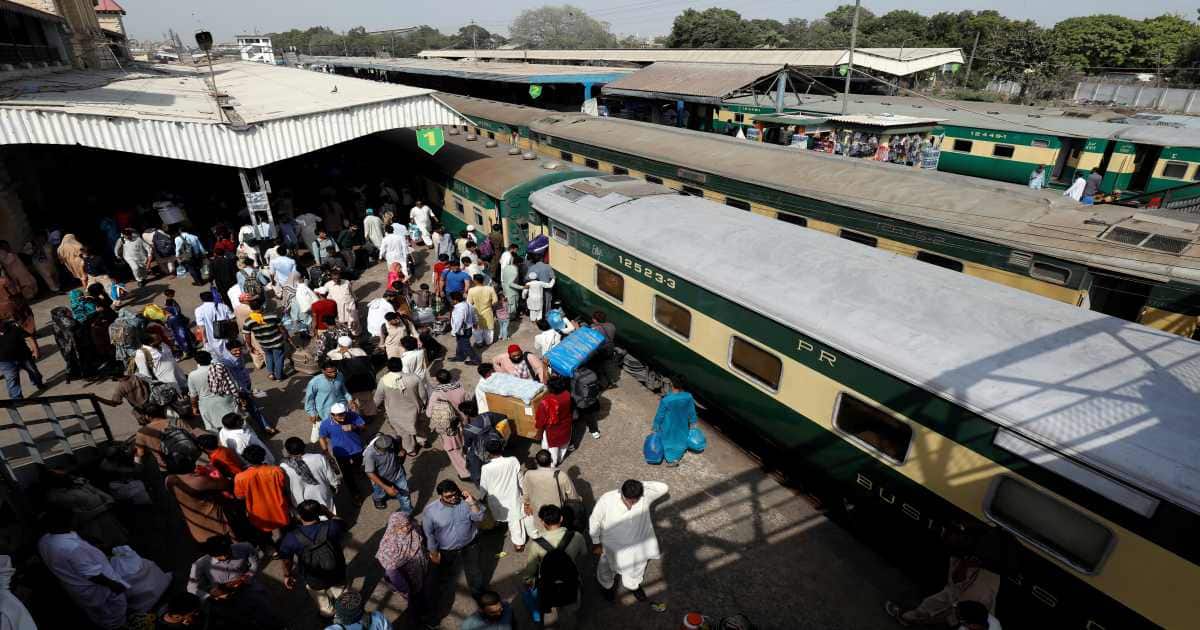 Pakistan rail accident: Nine killed, 70 injured after passenger train ...