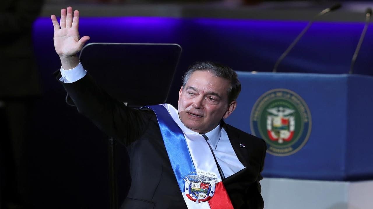 Laurentino Cortizo takes oath as president of Panama, vows to curb ...