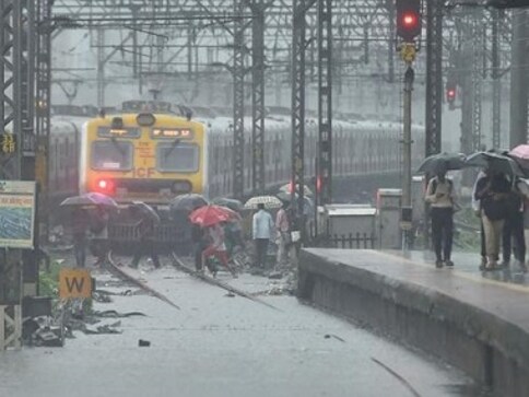 Mumbai rains: Local train timetables revised on Western Railway route ...