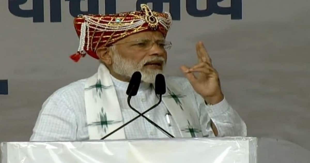 Narendra Modi in Nashik: PM picks Ayodhya, Kashmir issues to kickstart ...