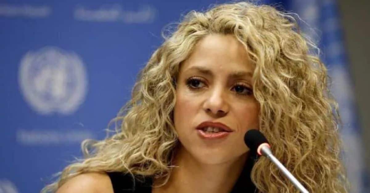 Shakira confesses she struggled to stay positive after vocal cord ...