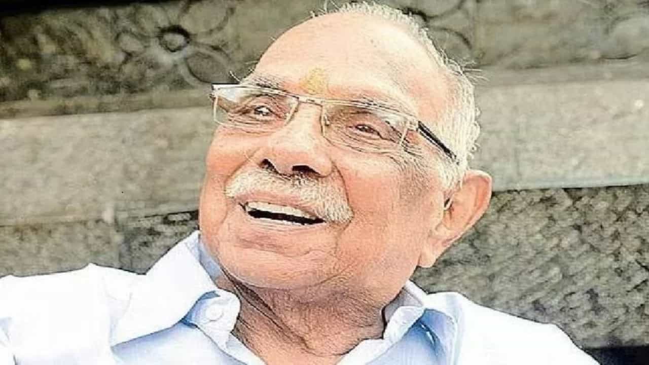Veteran RSS pracharak and former leader of erstwhile Bharatiya Jana ...