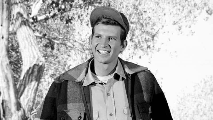 Tom Lester, best known for his performance as farmhand Ed in Green ...