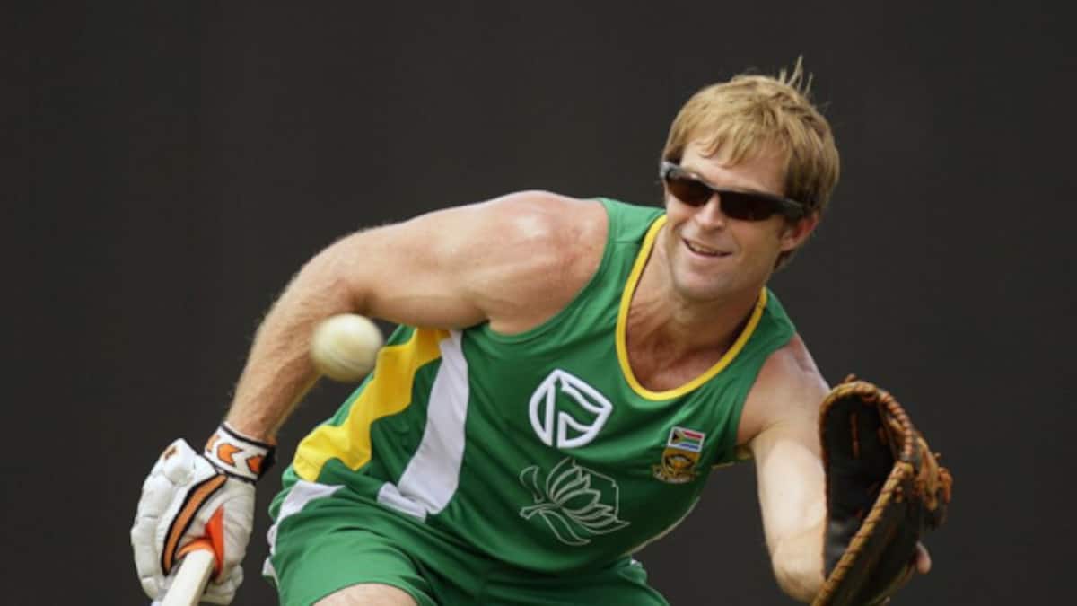 IPL 2022: Jonty Rhodes takes up dual role of batting and fielding coach ...