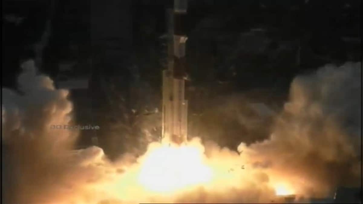 ISRO launches PSLV-C49 carrying EOS-01, nine other satellites from ...