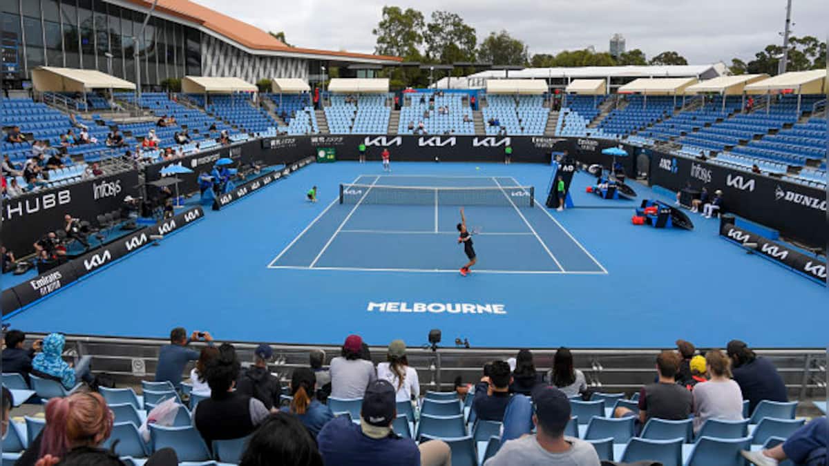Australian Open 2021: Fans are in, but crowd numbers are thin on Day 1 ...