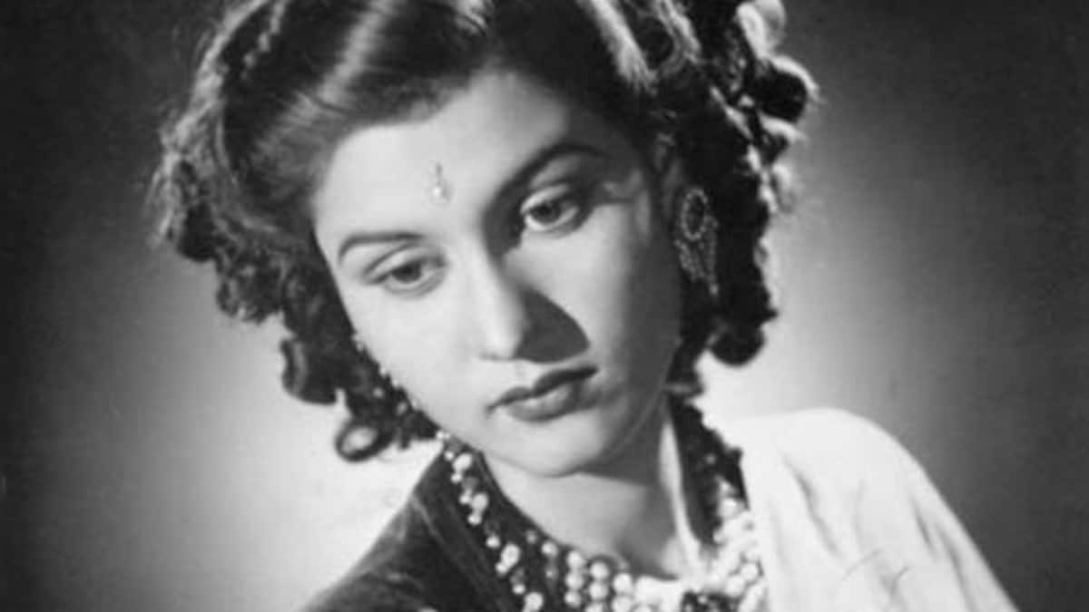 Shashikala mastered the art of playing second fiddle; despite their ...