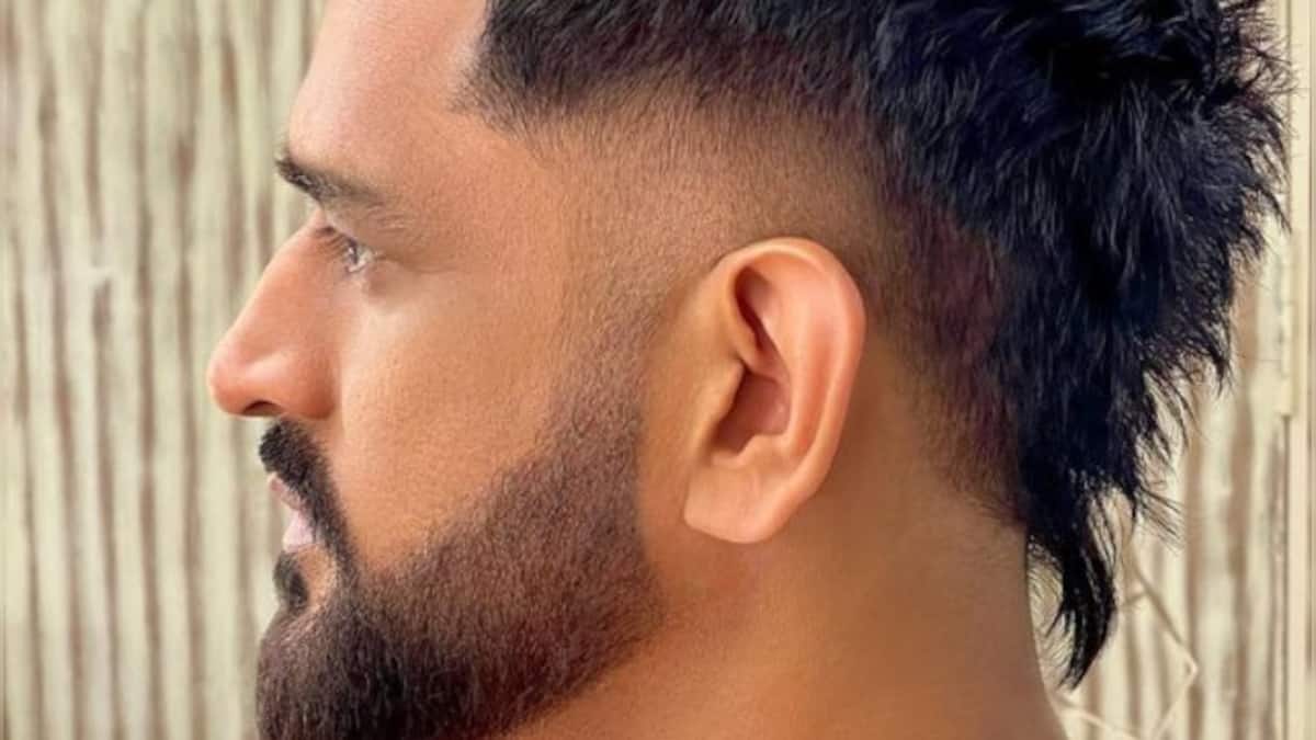 IPL 2021: CSK skipper MS Dhoni sports new look ahead of season's ...
