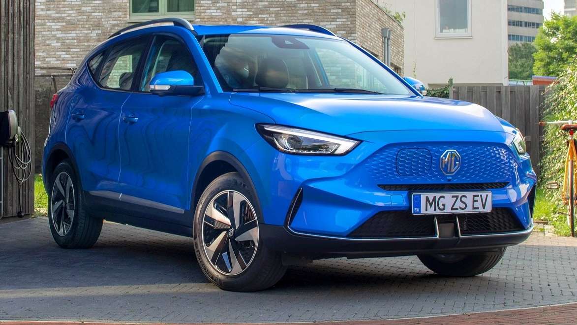 MG ZS EV Facelift Debuts In Europe Long Range Version With 72 KWh MG ZS EV Facelift Debuts In Europe Long Range Version With 72 KWh