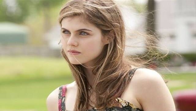 White Lotus actor Alexandra Daddario engaged to film producer Andrew ...
