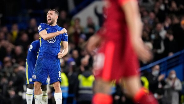 Premier League Chelsea Liverpool Play Out Thrilling Draw Everton