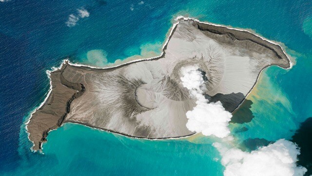 Tonga volcanic eruption: What is the scale of destruction and who is ...