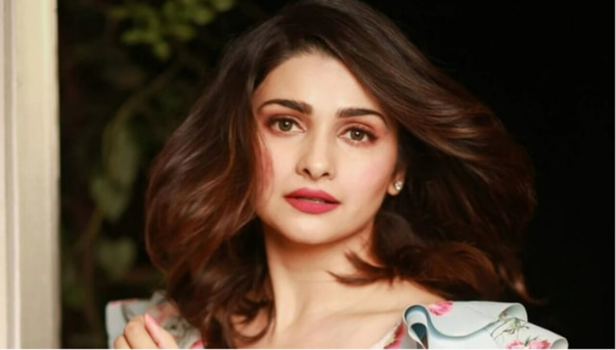Prachi Desai New Pics 2022