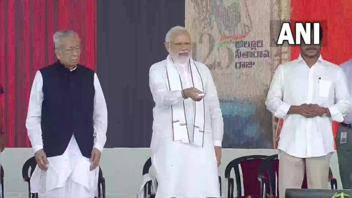 PM Modi unveils statue of legendary freedom fighter Alluri Sitarama ...