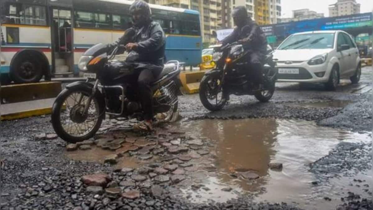 Bengaluru pothole makes it to Google landmarks; Twitter has field day ...