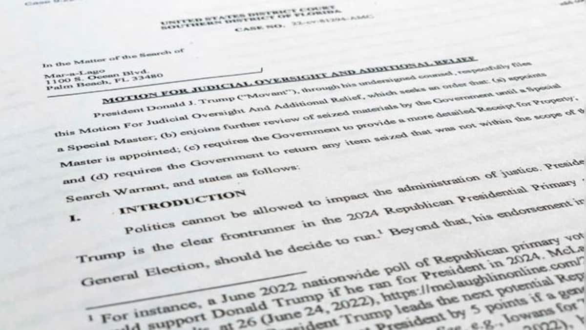 Lawyers for former President Donald Trump seek special master to review ...