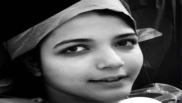 Iran anti-hijab protests: Iranian schoolgirl dies after being beaten up ...