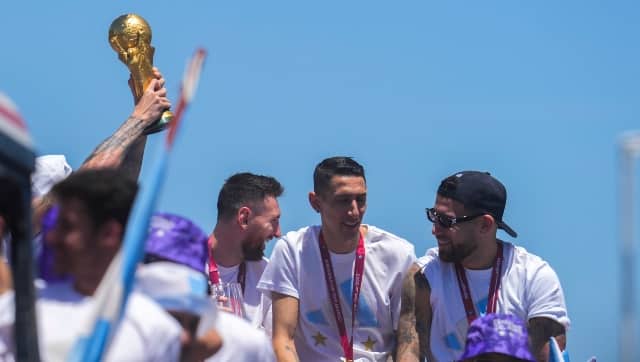 Word Champions Argentina parties at victory parade in Buenos Aires
