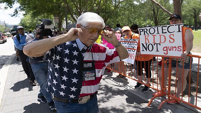 Explained The Us Judges Ruling On Age Limits For Gun Buyers Firstpost