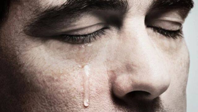 Man cries non-stop for 7 days to bag Guinness World Record, turns blind ...