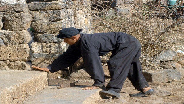 'Backward evolution': All we know about the Turkish family that walks ...
