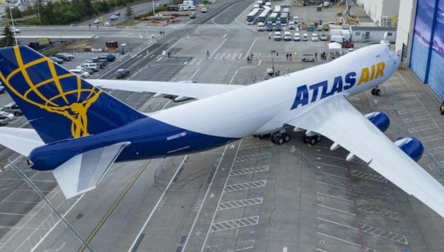Watch Atlas Air Boeing 747 8 Cargo Plane Makes Emergency Landing After