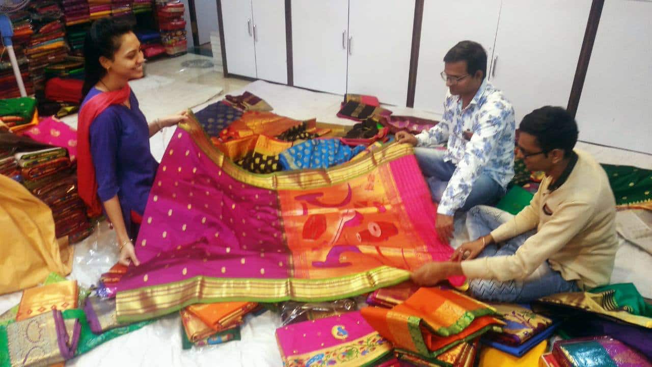 Make in India: Immersed in finesse of weaving the famed Paithani sarees ...