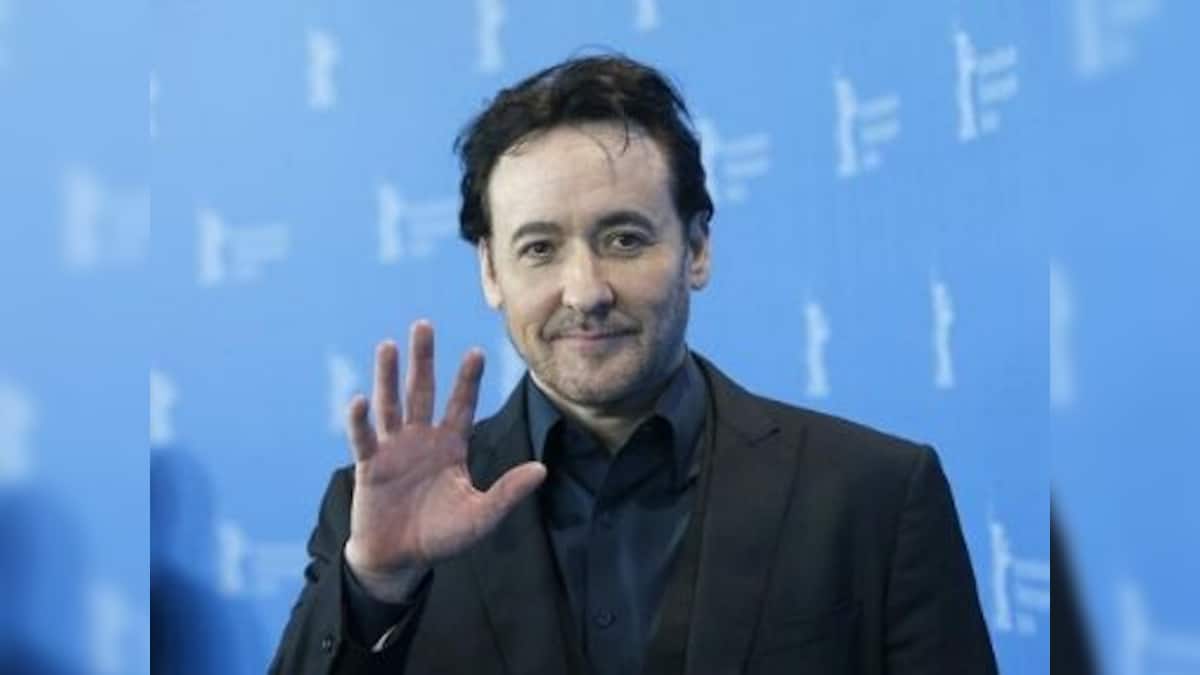 'Fascism is not a joke': John Cusack, Daryl Hannah condemn use of force ...
