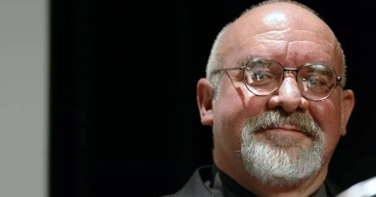 Stuart Gordon, American filmmaker and co-writer of Honey, I Shrunk The ...