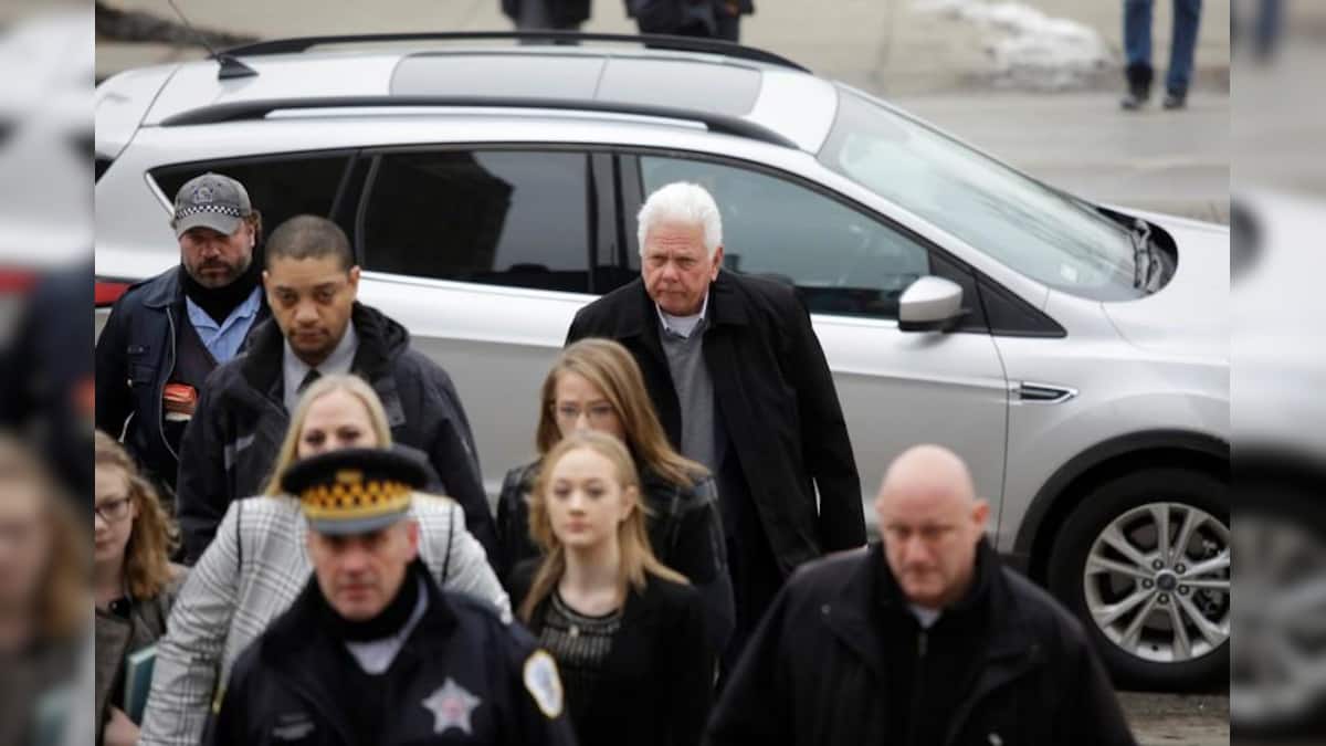 Judge sentences ex-Chicago policeman to 81 months jail – Firstpost
