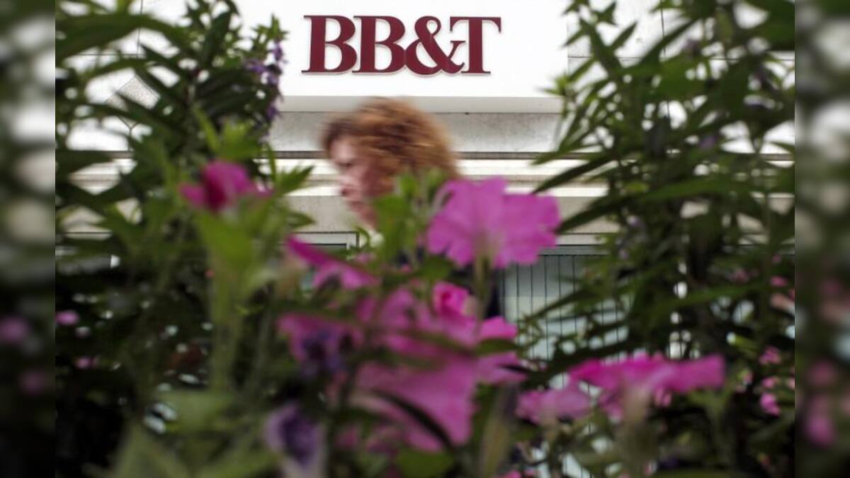 BB&T to buy SunTrust in biggest U.S. bank deal in a decade – Firstpost