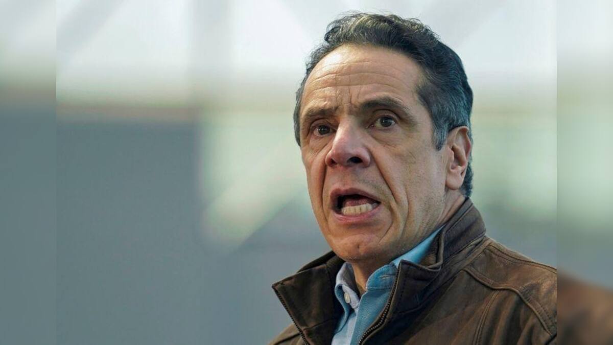 New York's two senators join mounting calls for Governor Cuomo to ...
