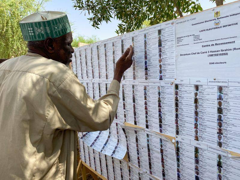Chad count votes as Deby seeks sixth term after 30 years in power ...