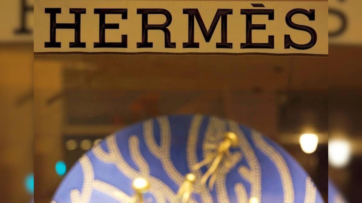 Versace sale turns up heat on fashion's independent outliers – Firstpost