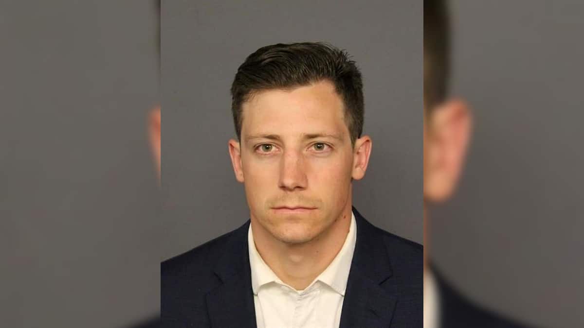 Dancing FBI agent pleads guilty to accidentally shooting Denver bar ...